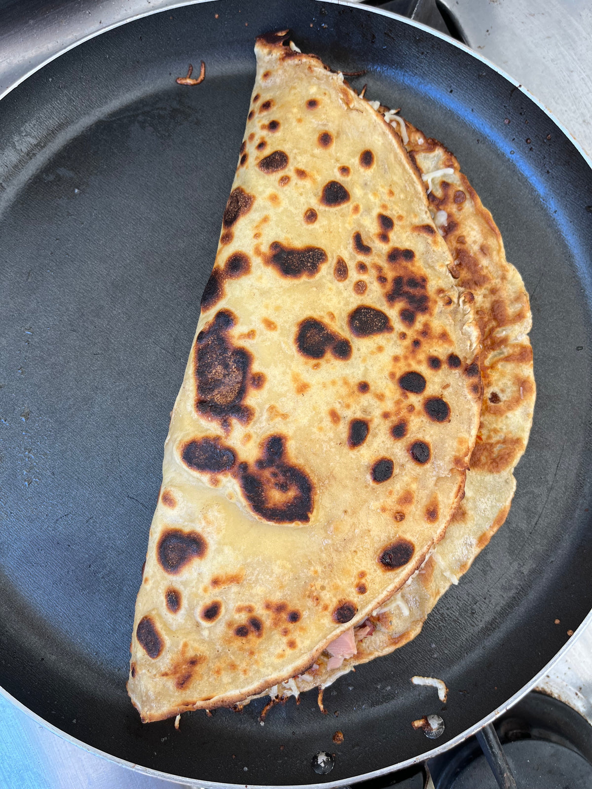 Spicy Cheesy Tuna Crêpe | Zwïta